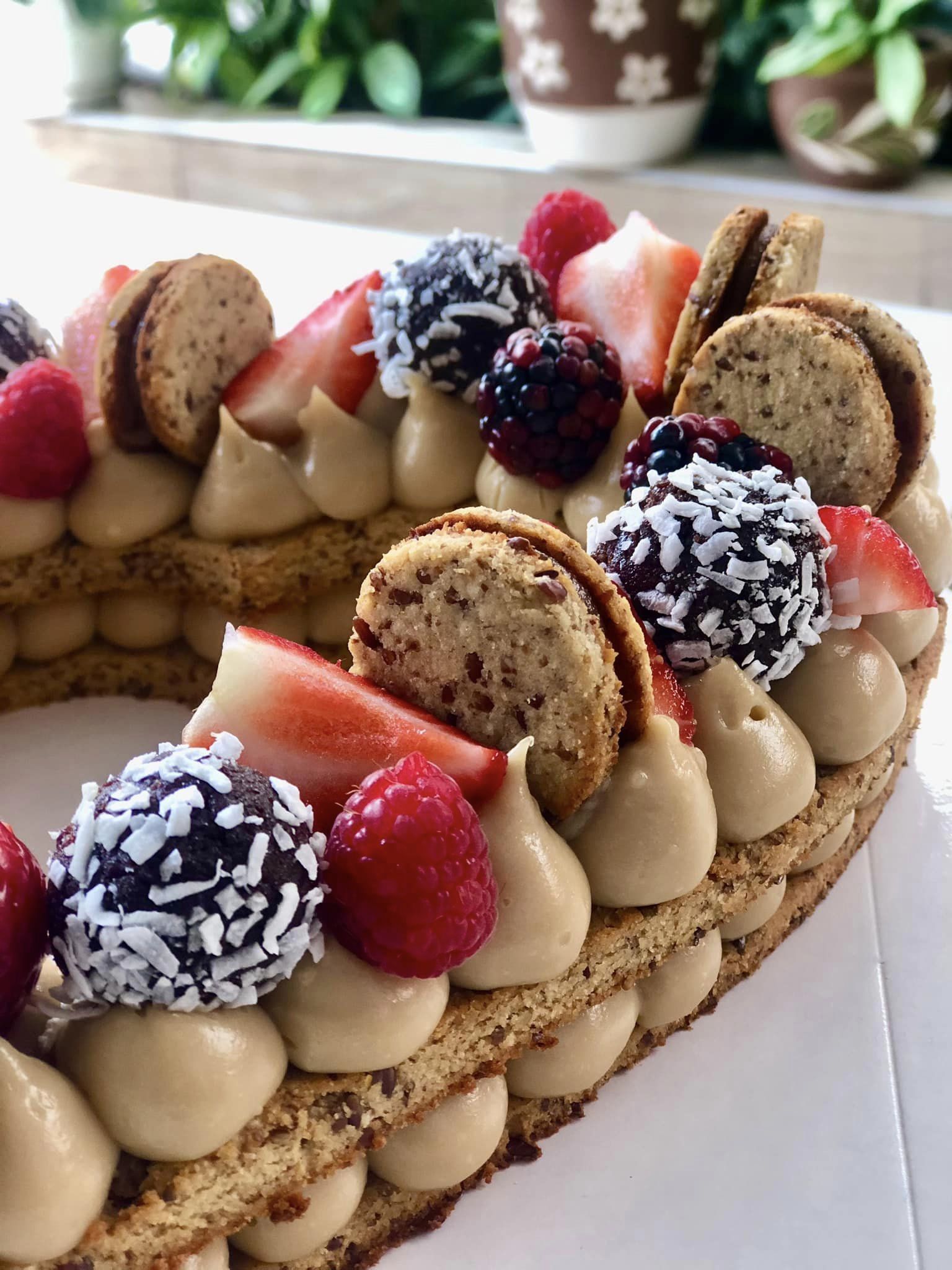 Torta Corazon Keto Sin Azúcar Sin Gluten | AMARALIA